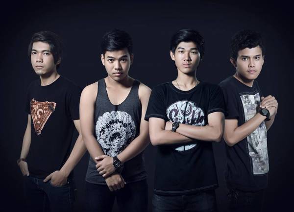 រសជាតិថ្មី បទចម្រៀង Original "ប្រុសដែលអូនលែងត្រូវការ" ពីក្រុម Volcano ...