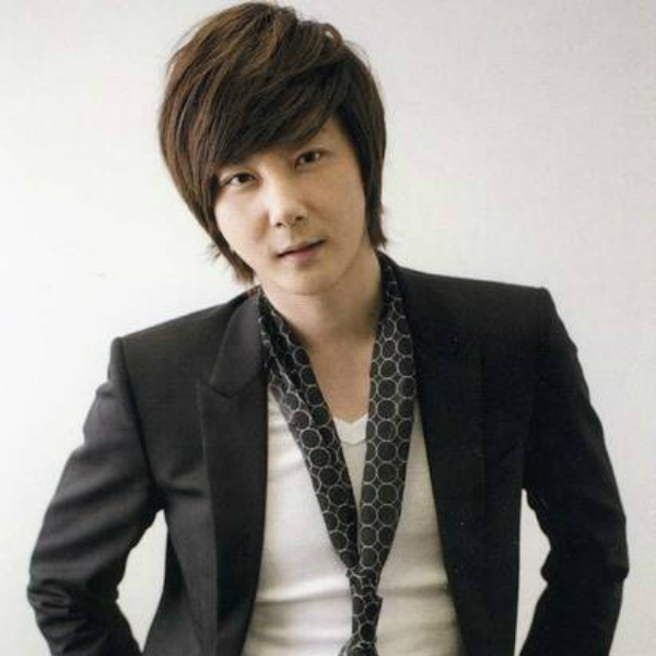 តារាប្រុសកូរ៉េ ១១ដួង មានសំលេង ក្រអួនក្រអៅ បំផុត (មានវីដេអូ) - Khmerload