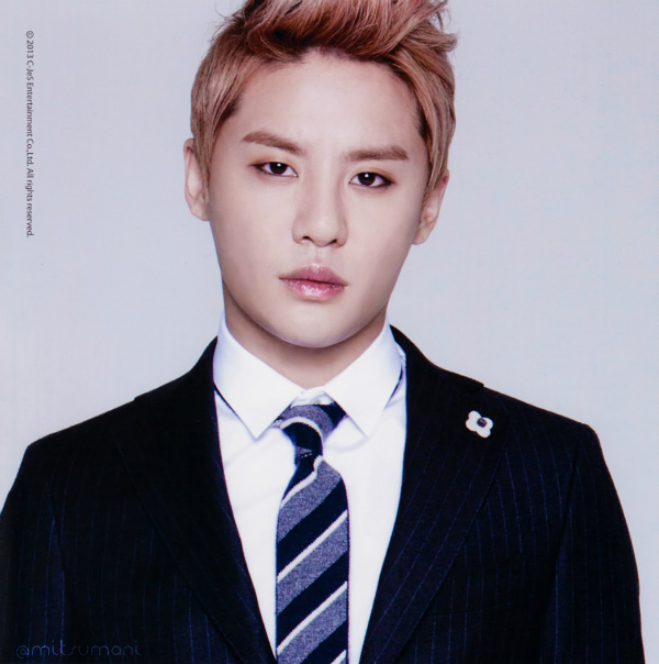 តារាប្រុសកូរ៉េ ១១ដួង មានសំលេង ក្រអួនក្រអៅ បំផុត (មានវីដេអូ) - Khmerload